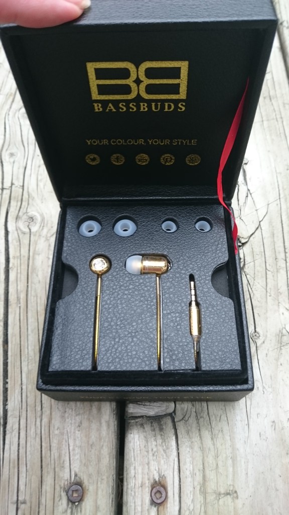 Review of the BassBuds 24 Carat Gold Earphones – Take It Personel-ly